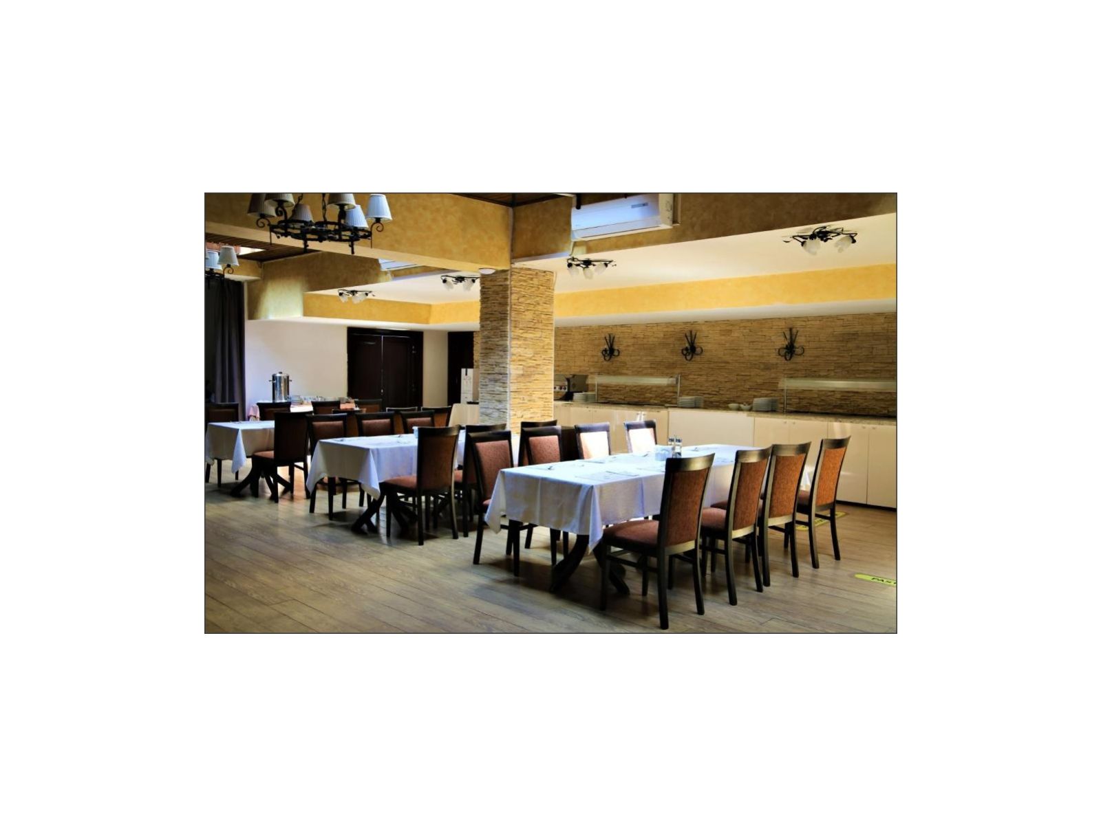 Hotel Soimul, Poiana BrasovTel: 076662******