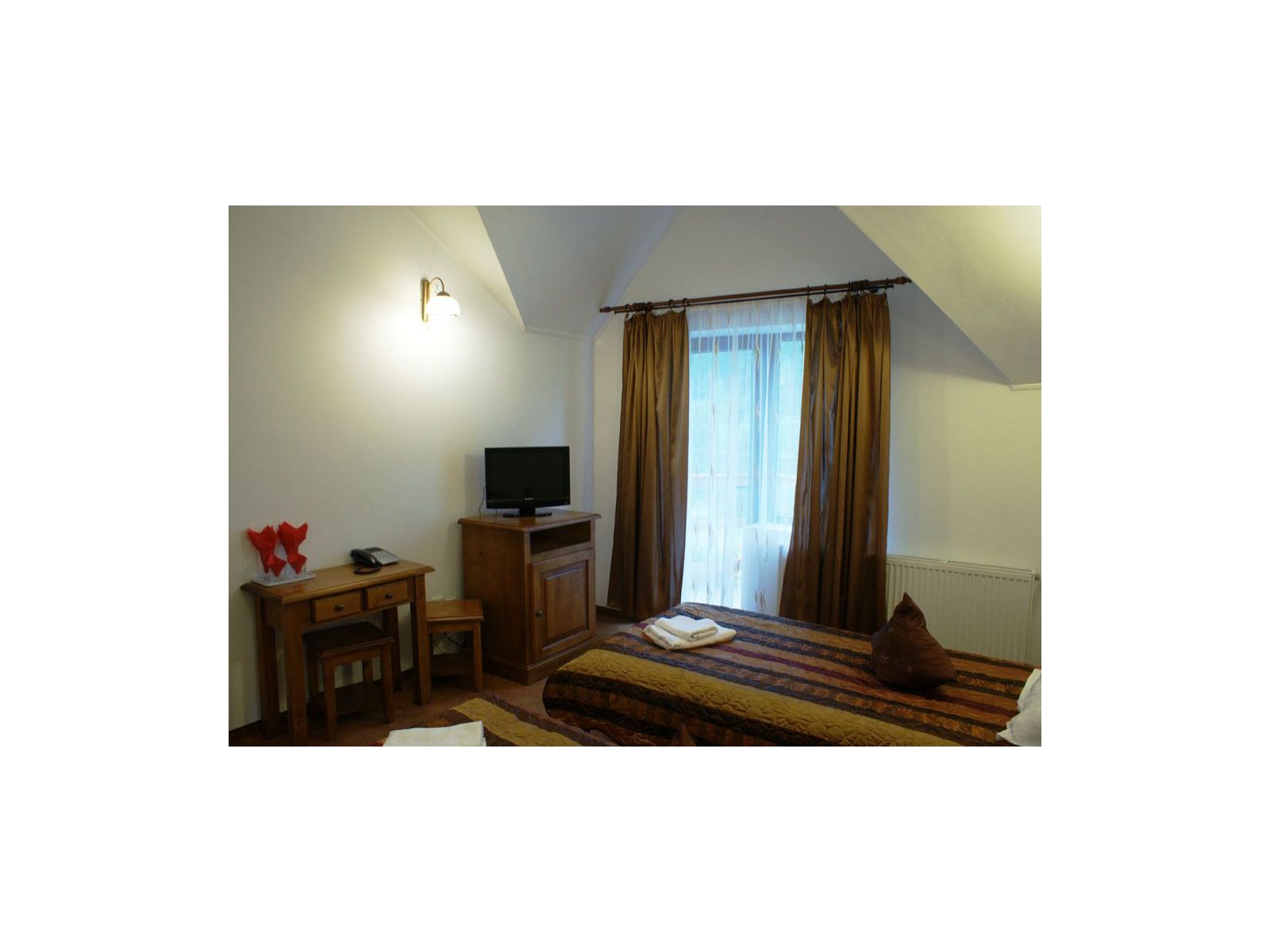 Cabana Cotul Ariesului, Vadu MotilorTel: 025877******