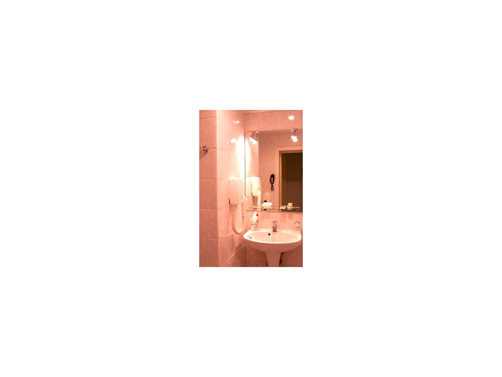 Hotel Galmondo, Galati orasTel: 023632******